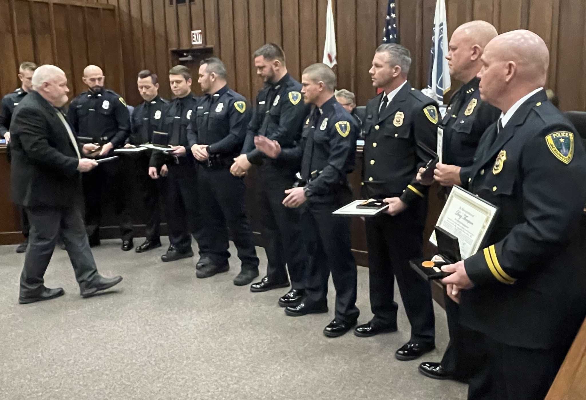 Jacksonville area officers honored for defusing dangerous incidents