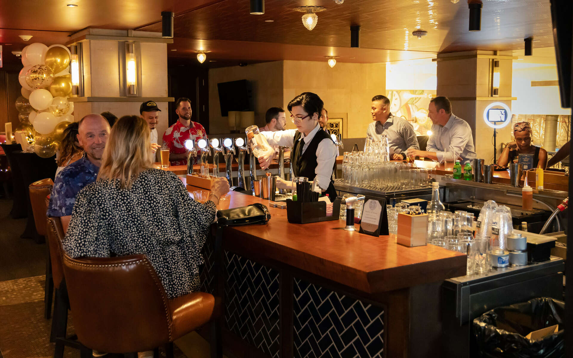 Try this Houston holiday pop-up bar before the season ends