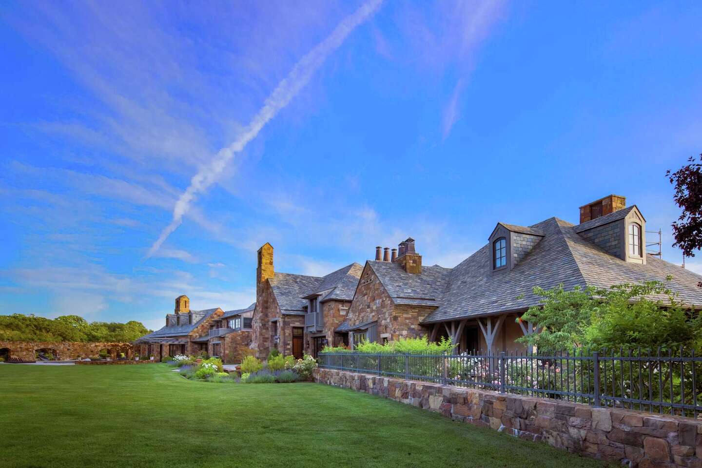 Photos: Inside $35 million Bay Area estate built by a tech billionaire