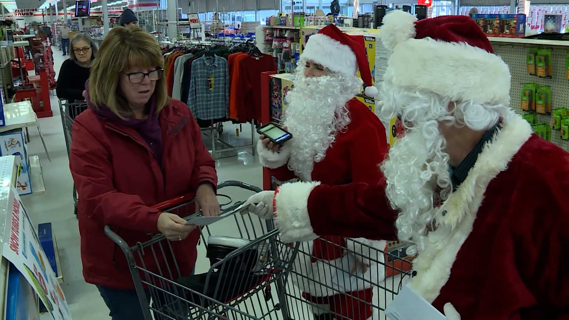 Have $100! Secret Santa spreads money and cheer to shoppers