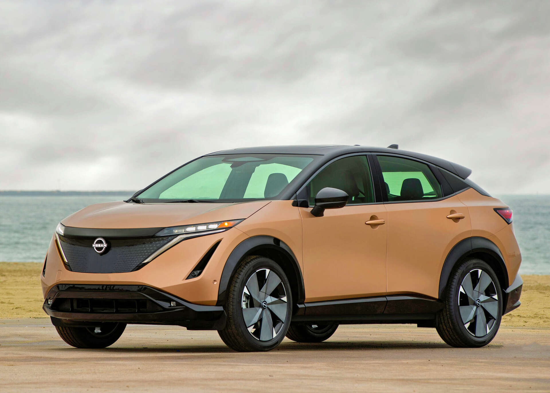 Nissan Ariya all-electric crossover can go up to 304 miles
