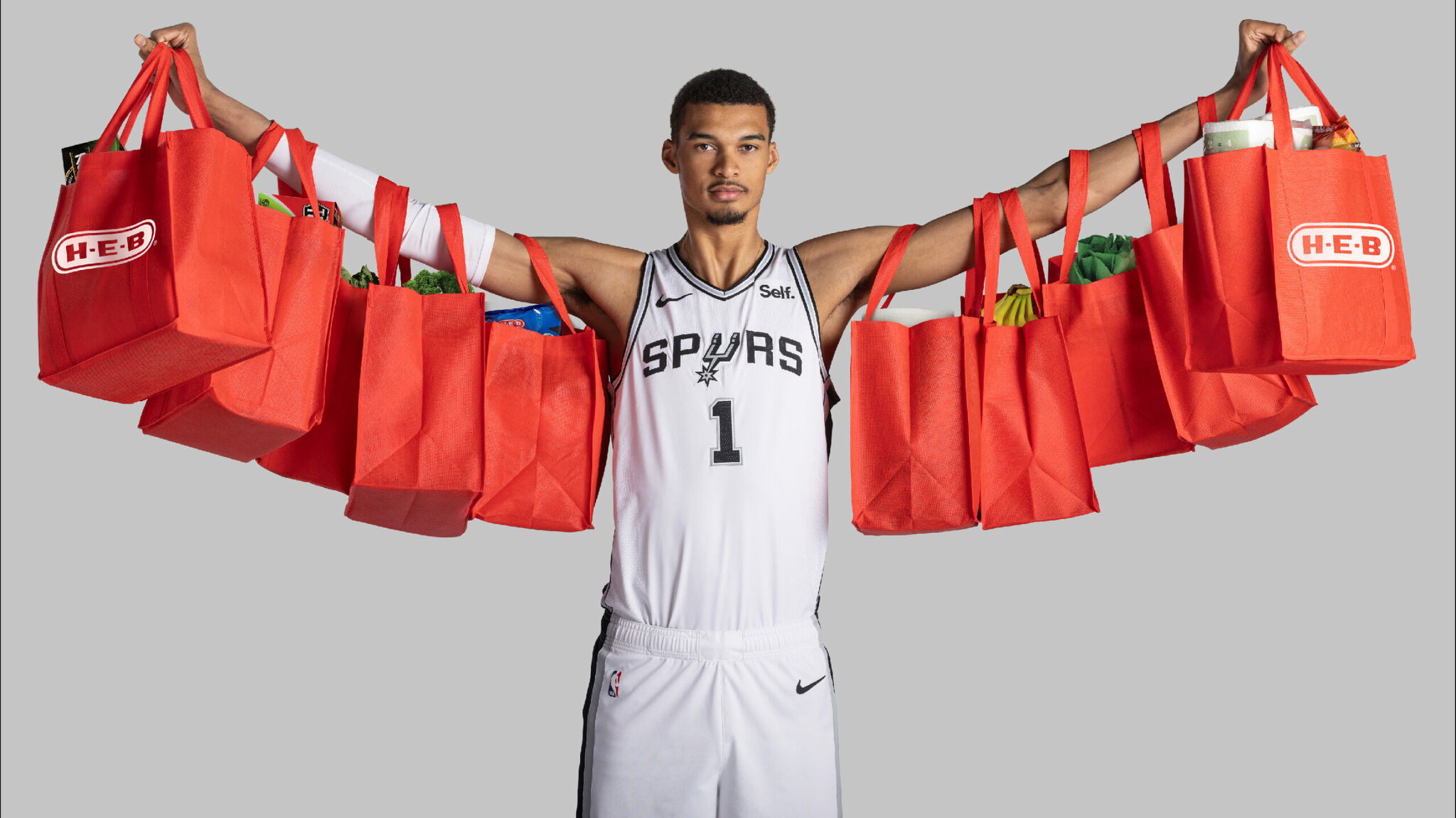 Victor Wembanyama H-E-B cutouts has fans wanting their own