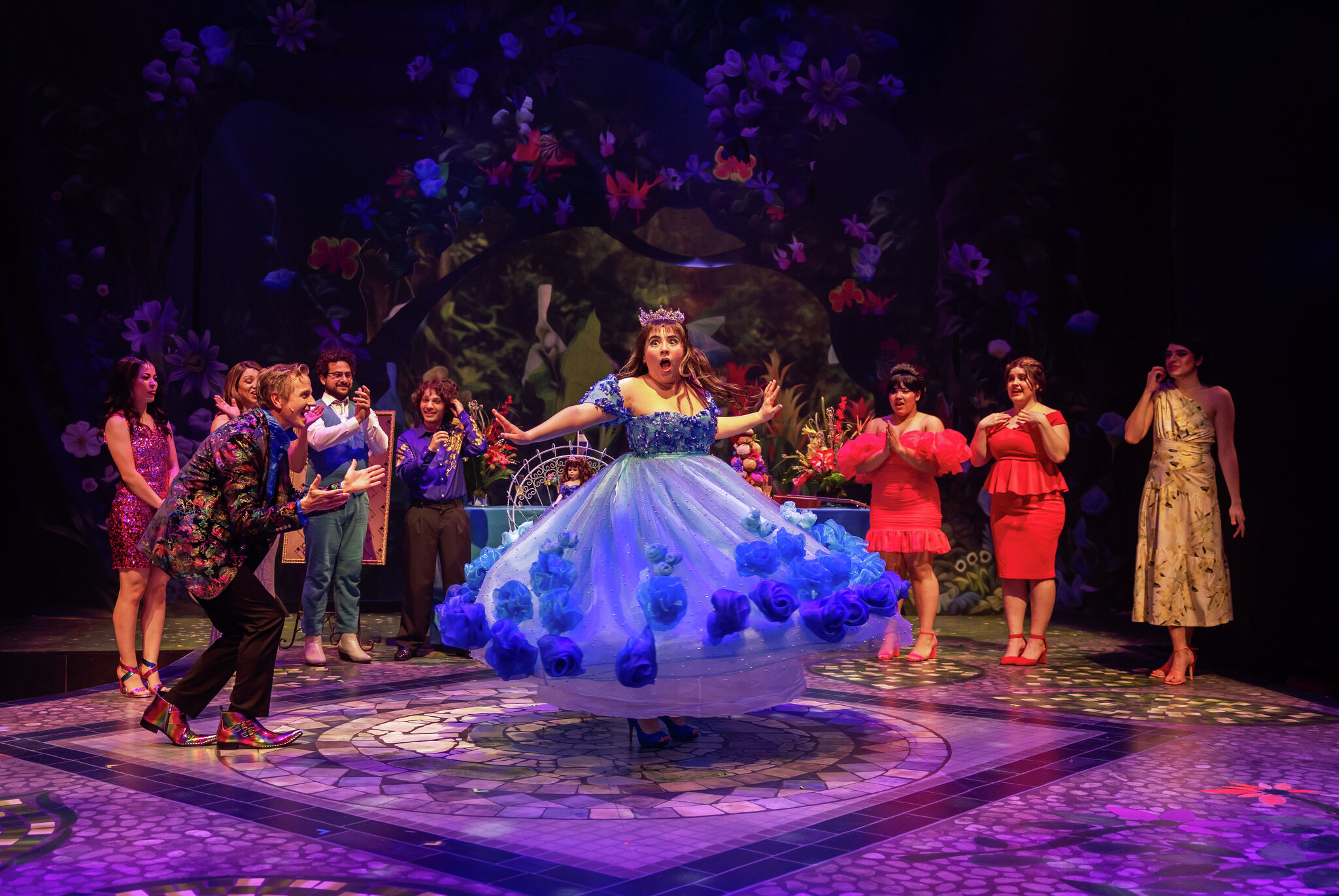 'Panto Alicia In Wonderland' at Stages rewrites fairy tale in Houston