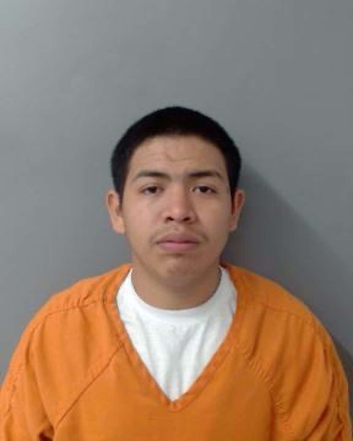 Teen arrested in central Laredo carjacking