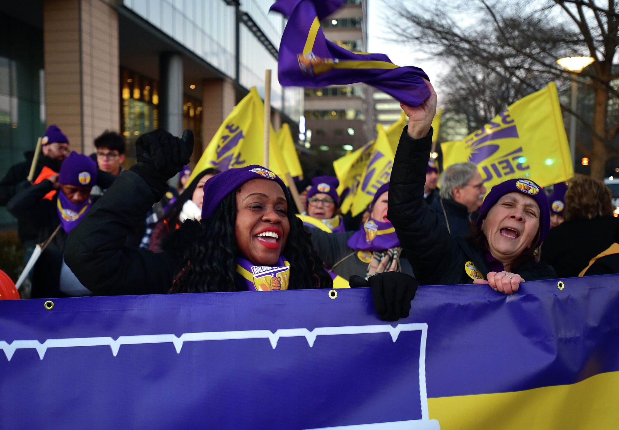 Strike averted for Fairfield County building cleaners, union says