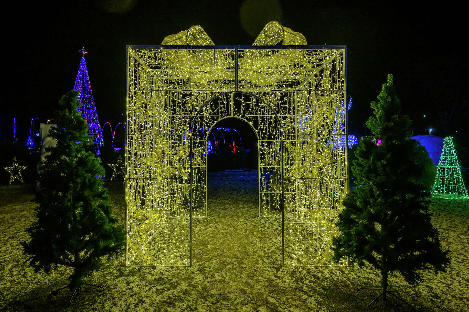 Lake George’s Winter's Dream and Winter Realms: What's the difference?