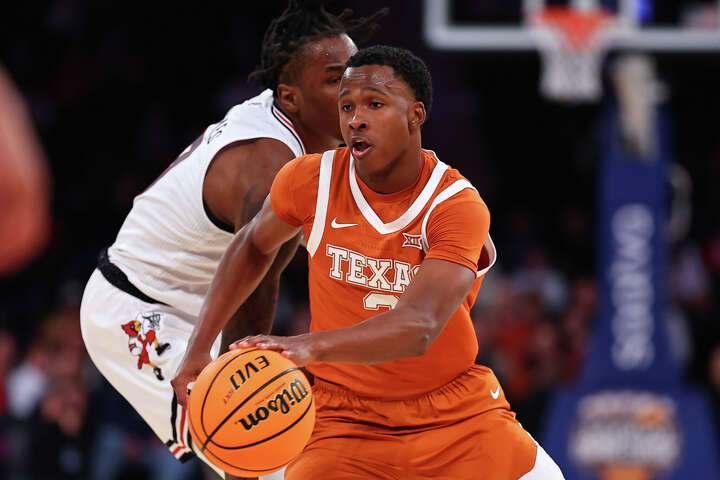 Max Abmas emerging as Texas' leader after mid-major transfer