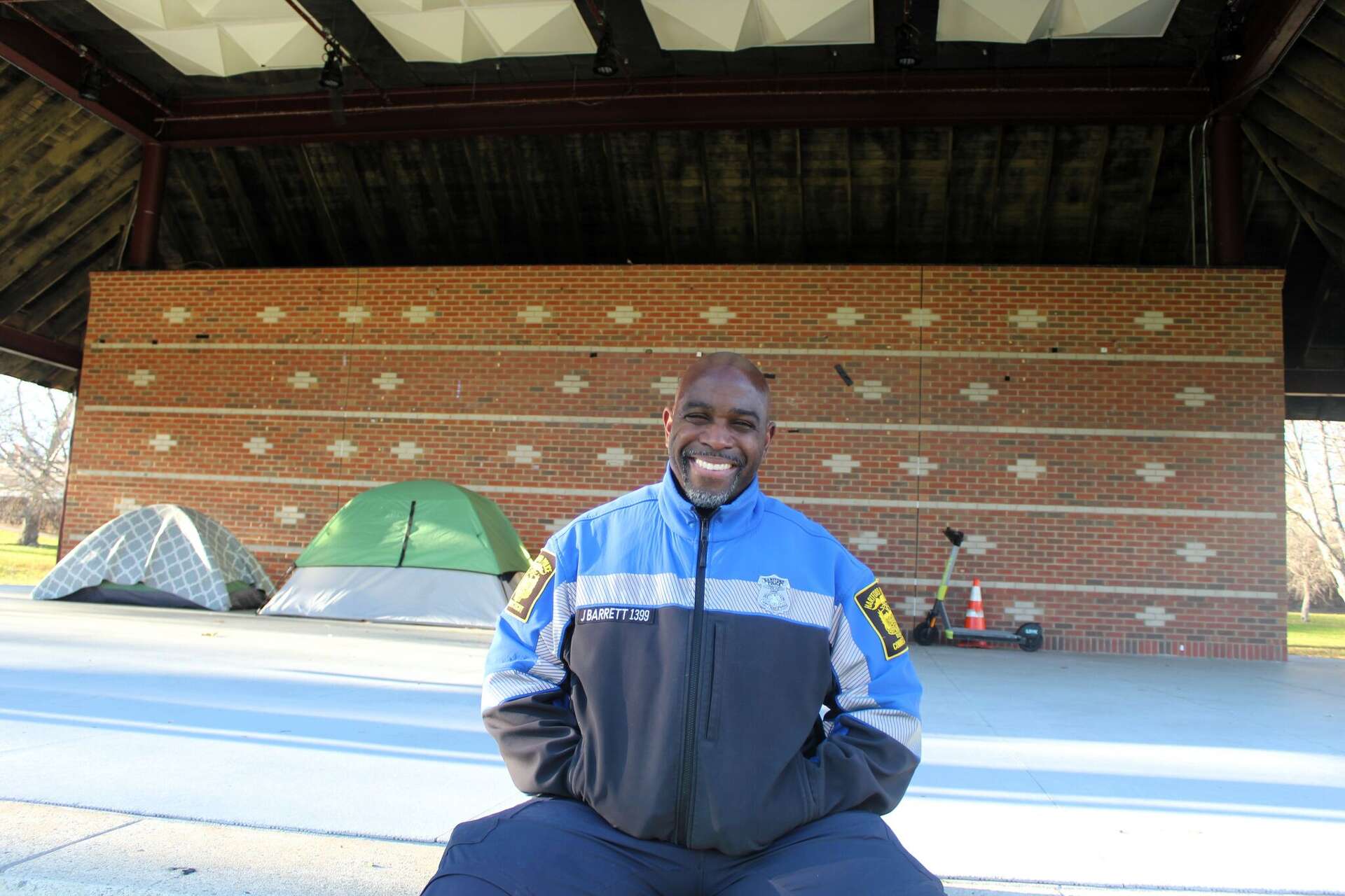 'The only one I trust:' Meet the Hartford cop helping the homeless