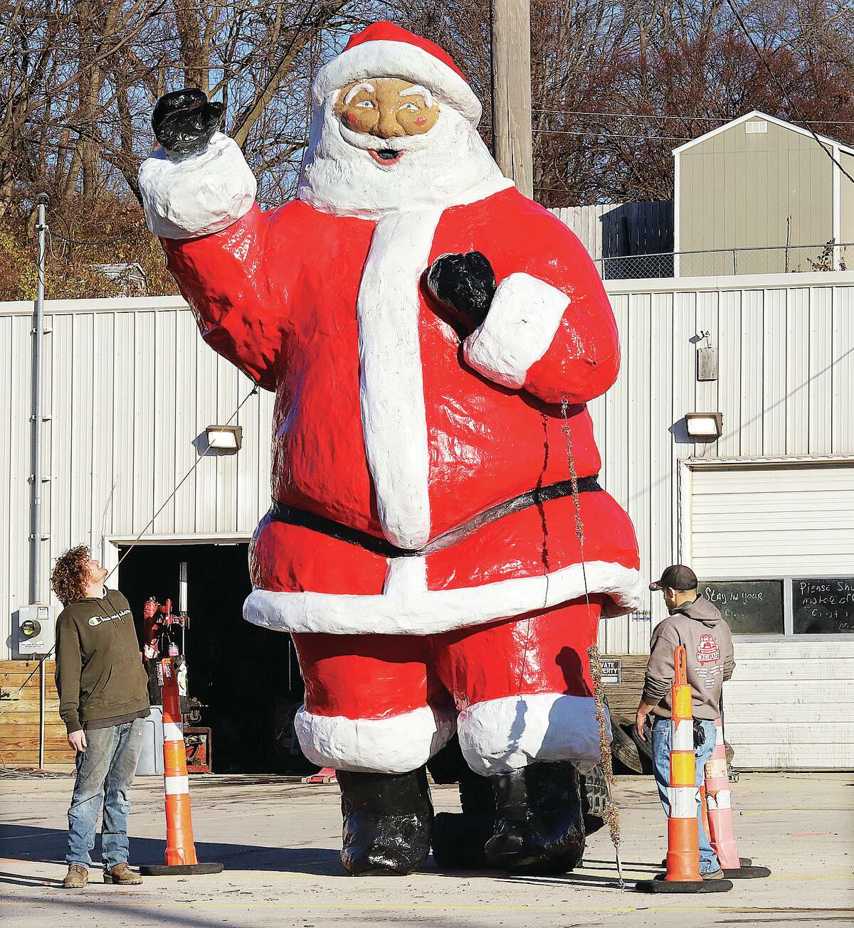 Fiberglass Santa really is 'the big guy' in Alton