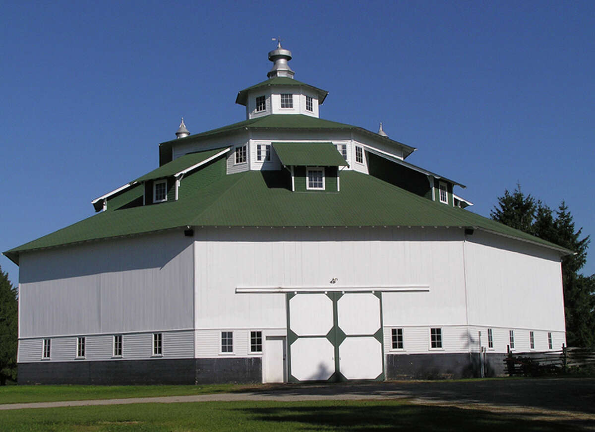 The history of the Thumb Octagon Barn