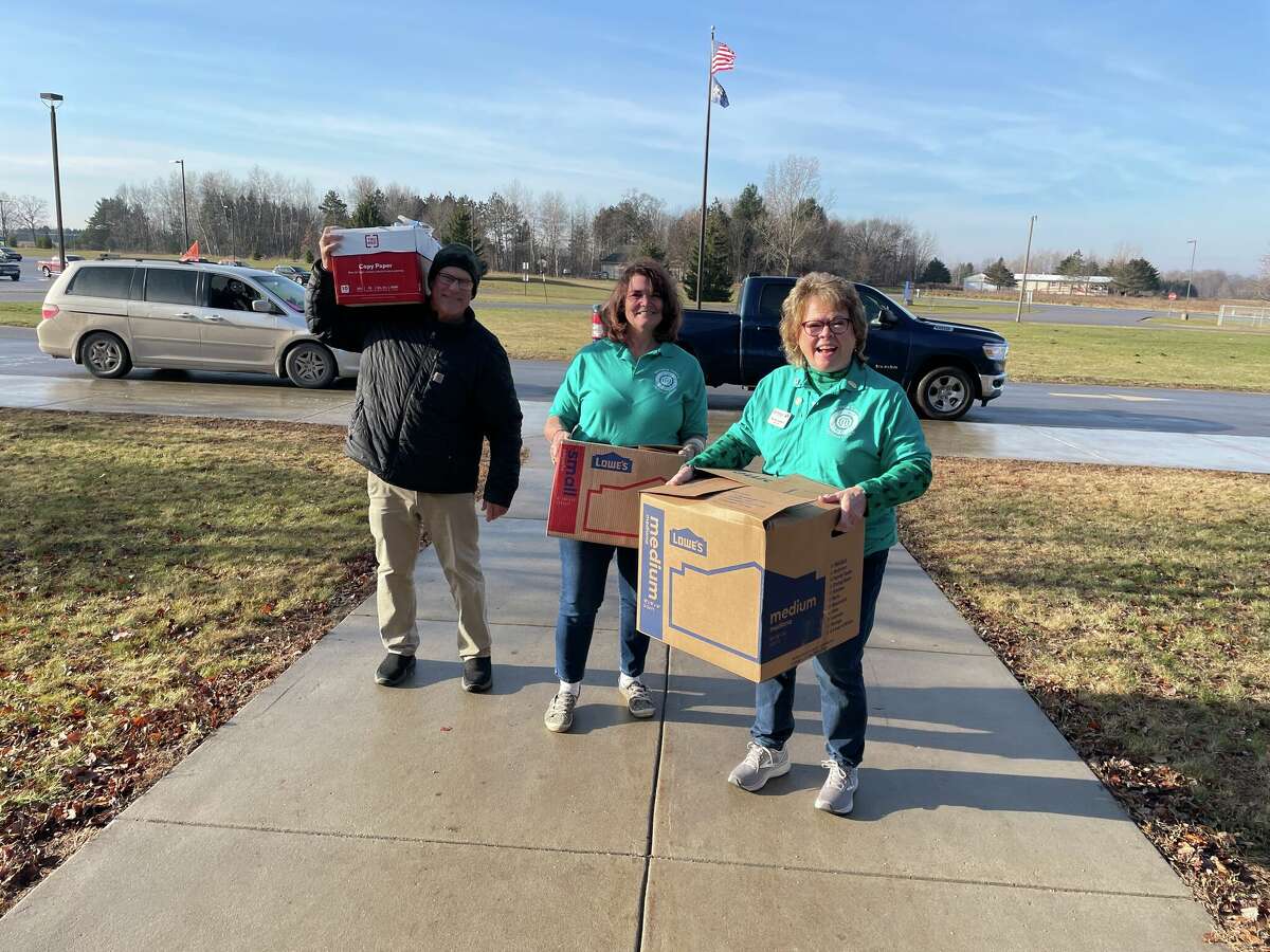Mecosta Optimists donate to Mecosta, Barryton and Morley Stanwood