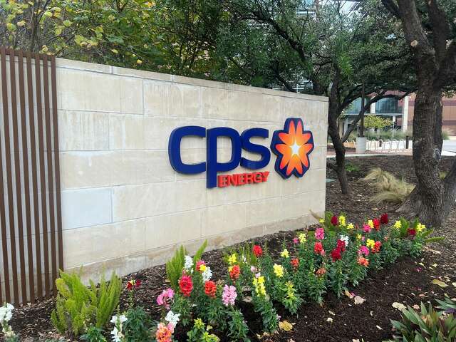 CPS Energy reports thousands of customers without power