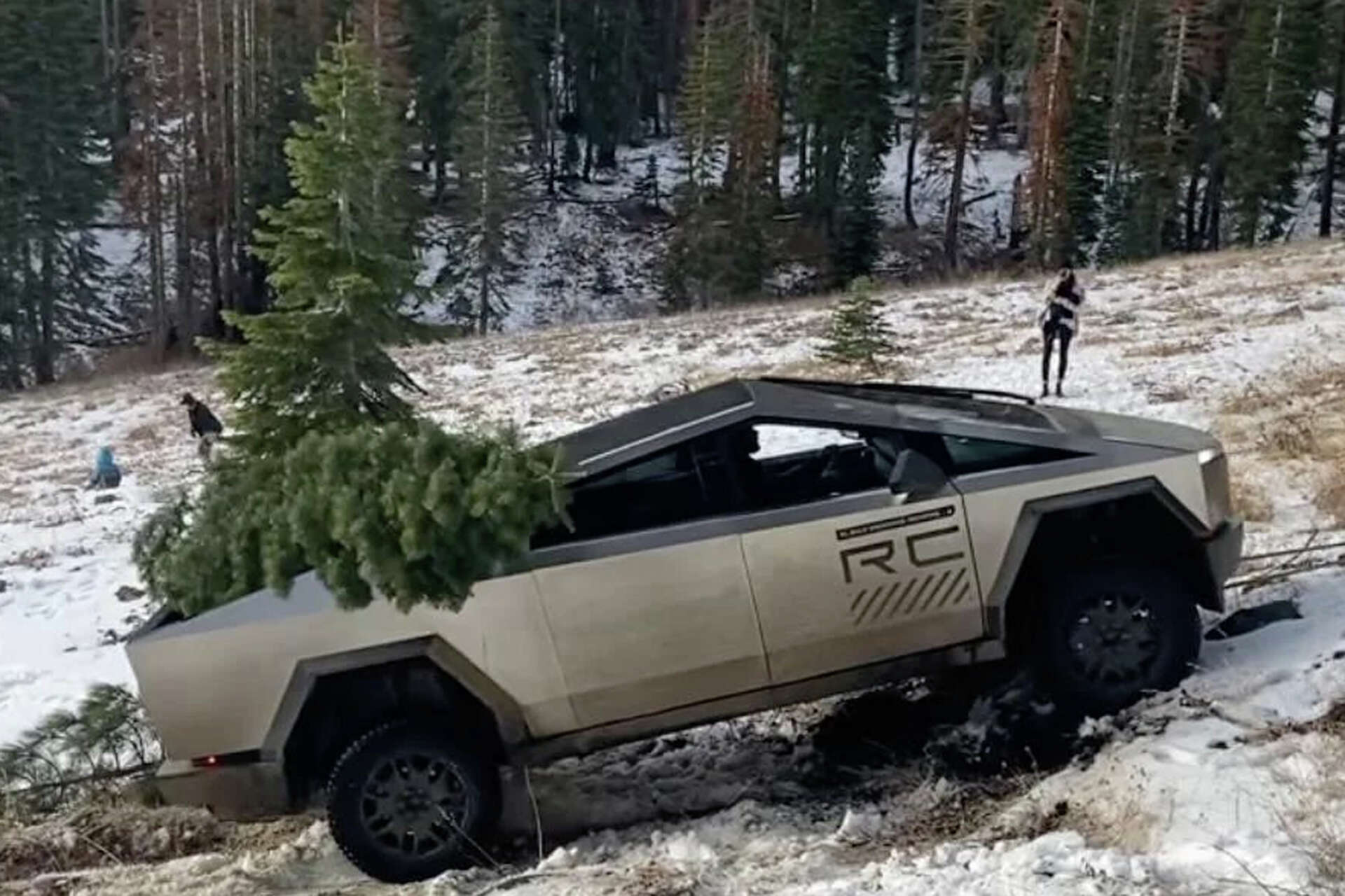 Calif. park staff ask to educate Cybertruck drivers after off-road woe