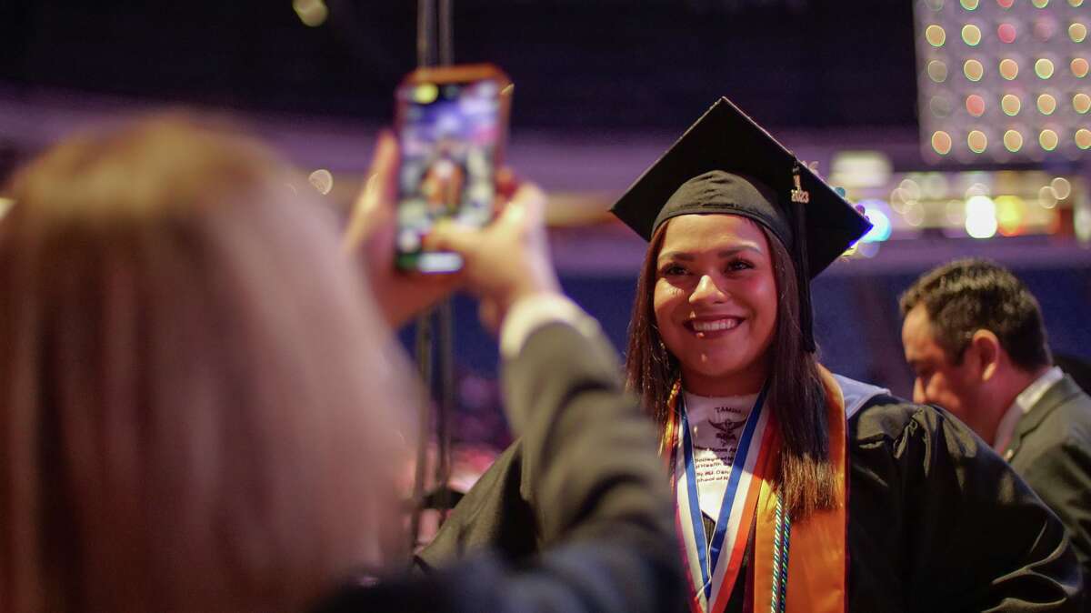 TAMIU holds 2023 Commencement Ceremonies at Sames Auto Arena