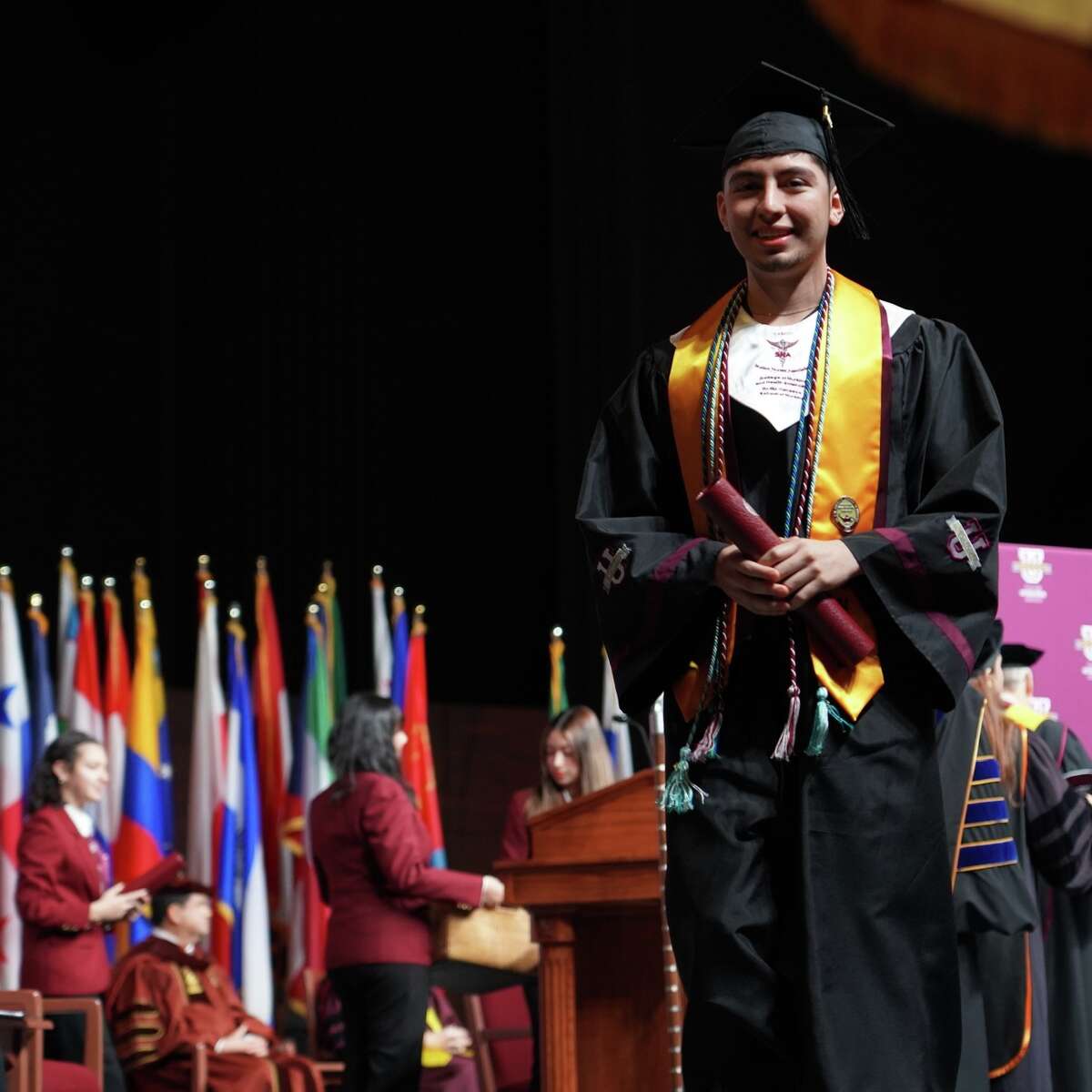 TAMIU holds 2023 Commencement Ceremonies at Sames Auto Arena