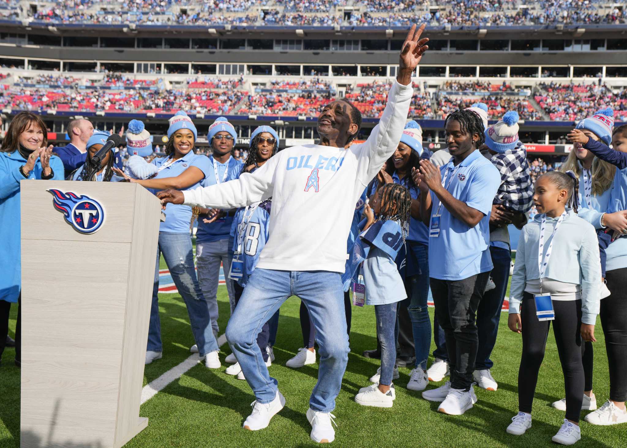 Houston icon Earl Campbell in Nashville on Oilers throwback day