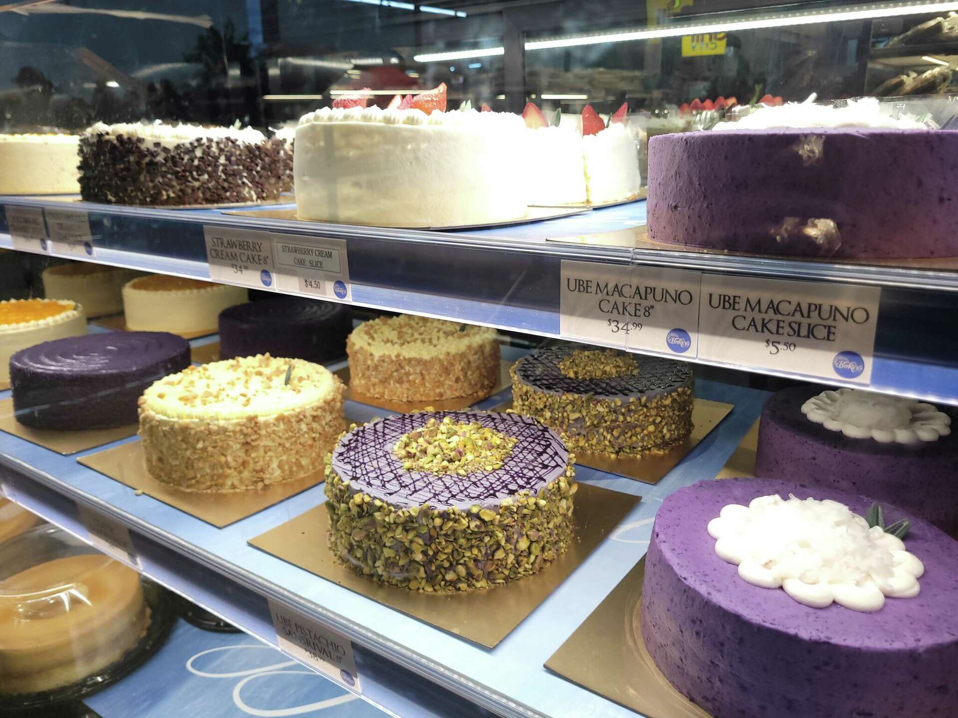 Popular Filipino grocery chain debuts first Texas outpost