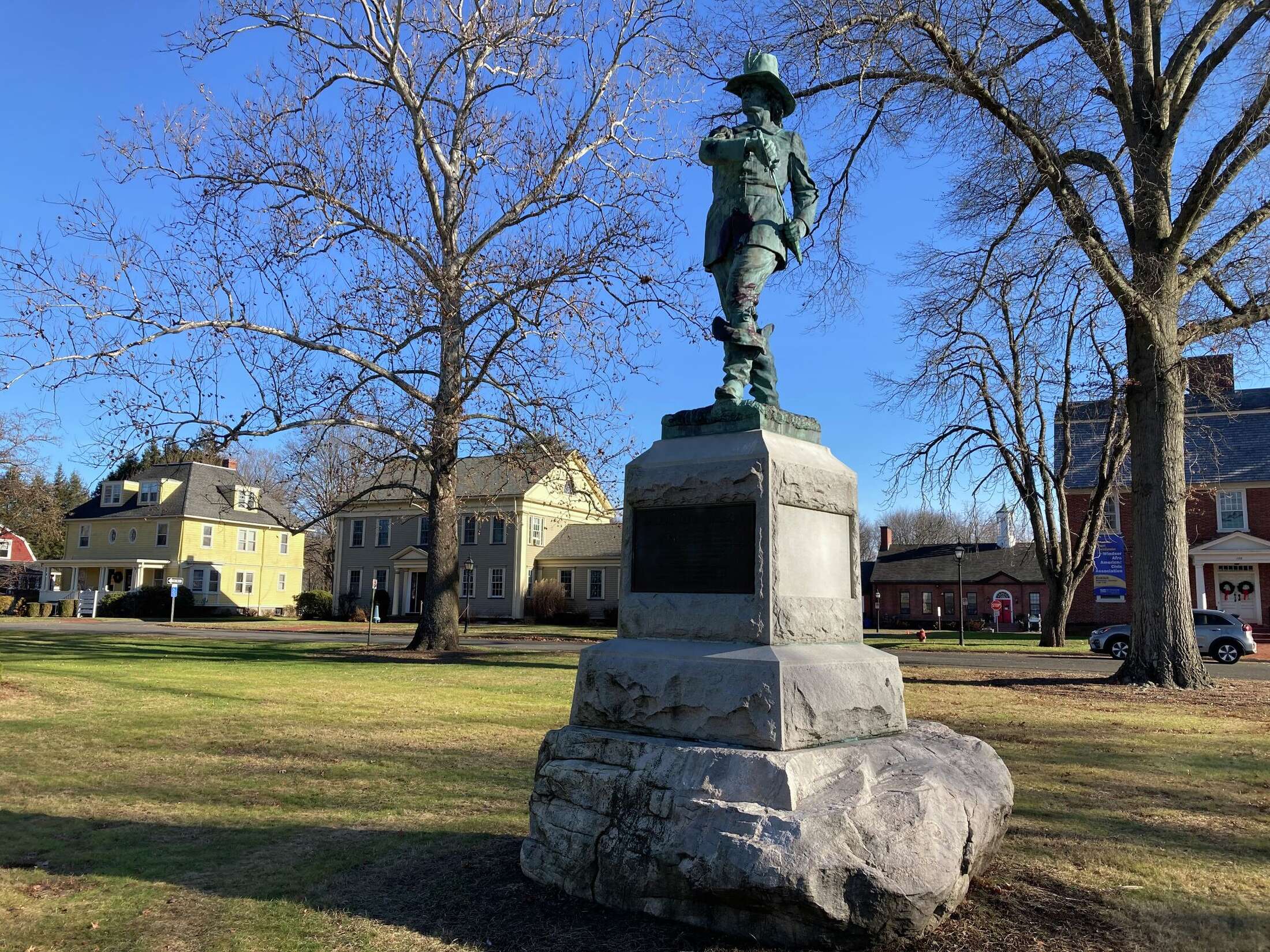 Statue of John Mason, who led 'Mystic Massacre,' still up in Windsor