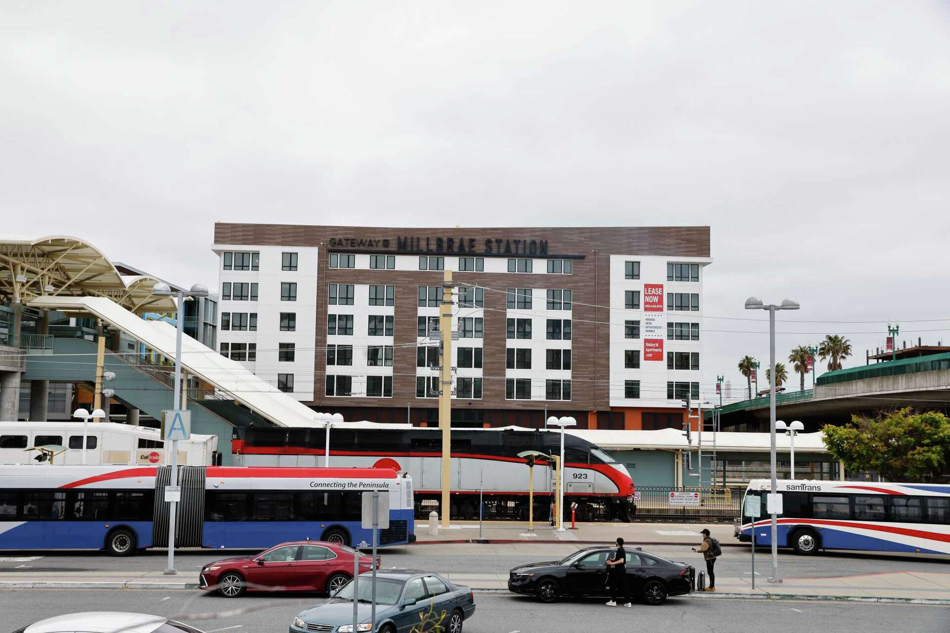 Bay Area transit agency signs deal for office space at transit hub