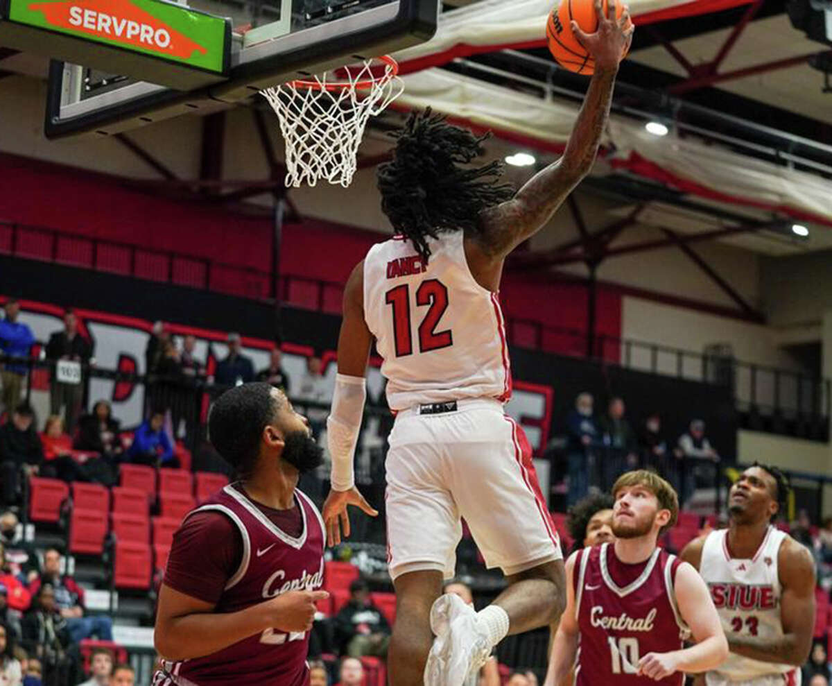 Cougars stop at 99, rout Central Christian at FCA