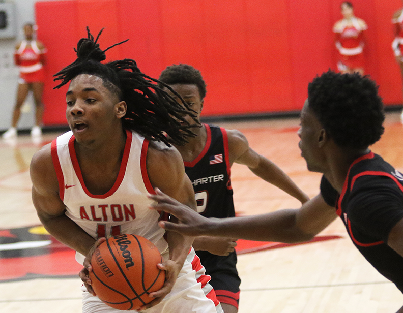 MONDAY BOYS BASKETBALL: Redbirds rain in 15 3s in rout