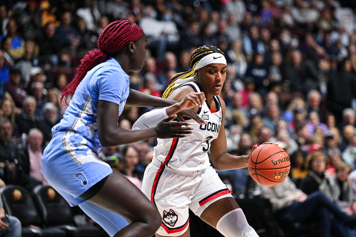 Family of UConn women's star Aaliyah Edwards' thrilled by homecoming