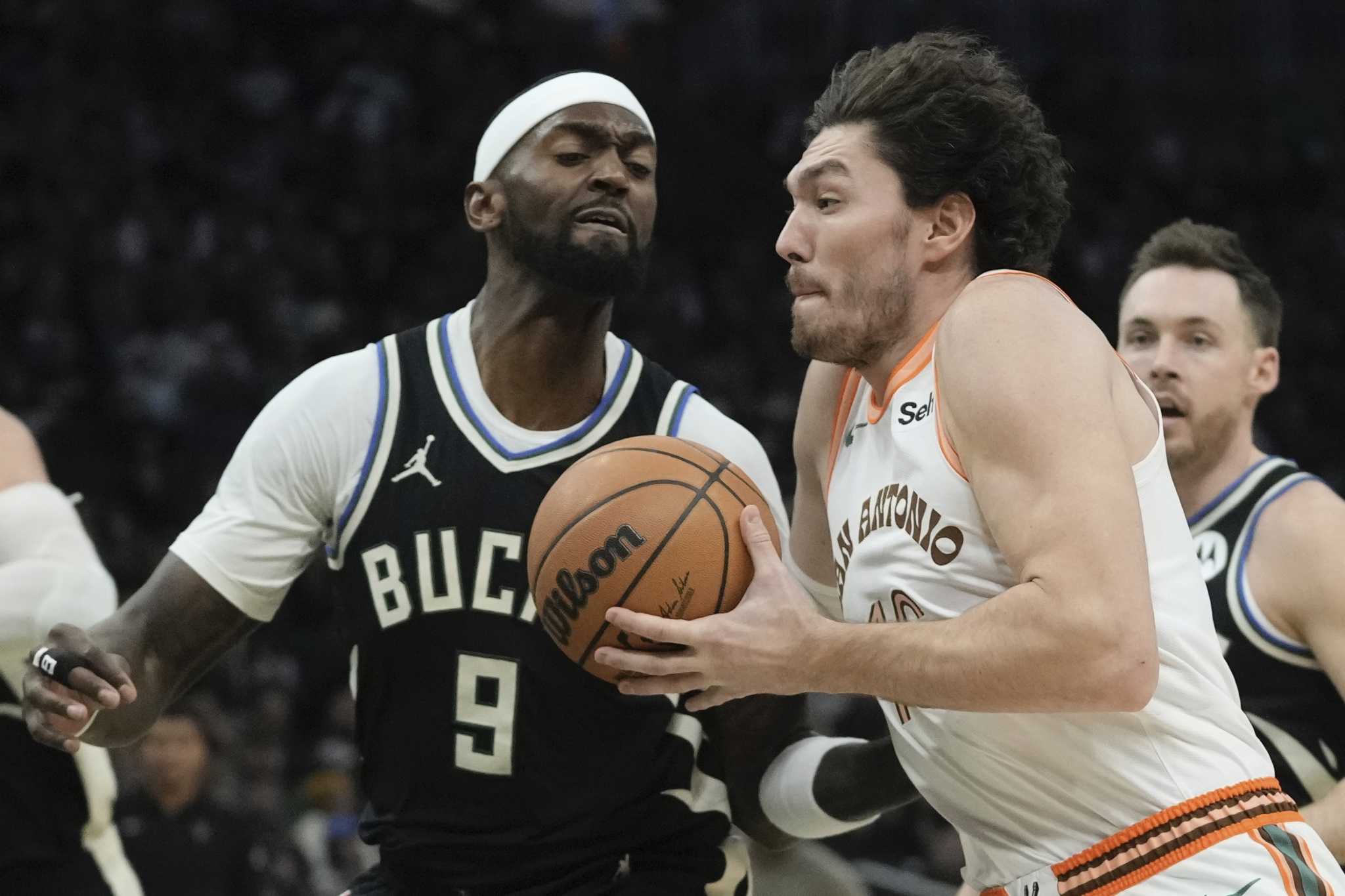 In return to Cleveland, Spurs' Cedi Osman sings city's praises
