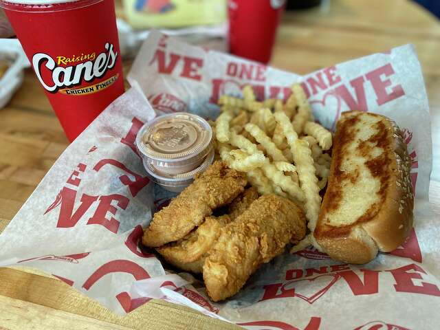 Raising Cane's plans new CT location in Wethersfield