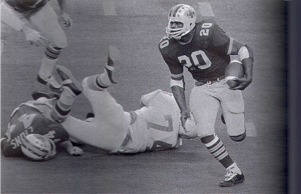 Earl Campbell, Houston icon: 1973 state title game laid his path