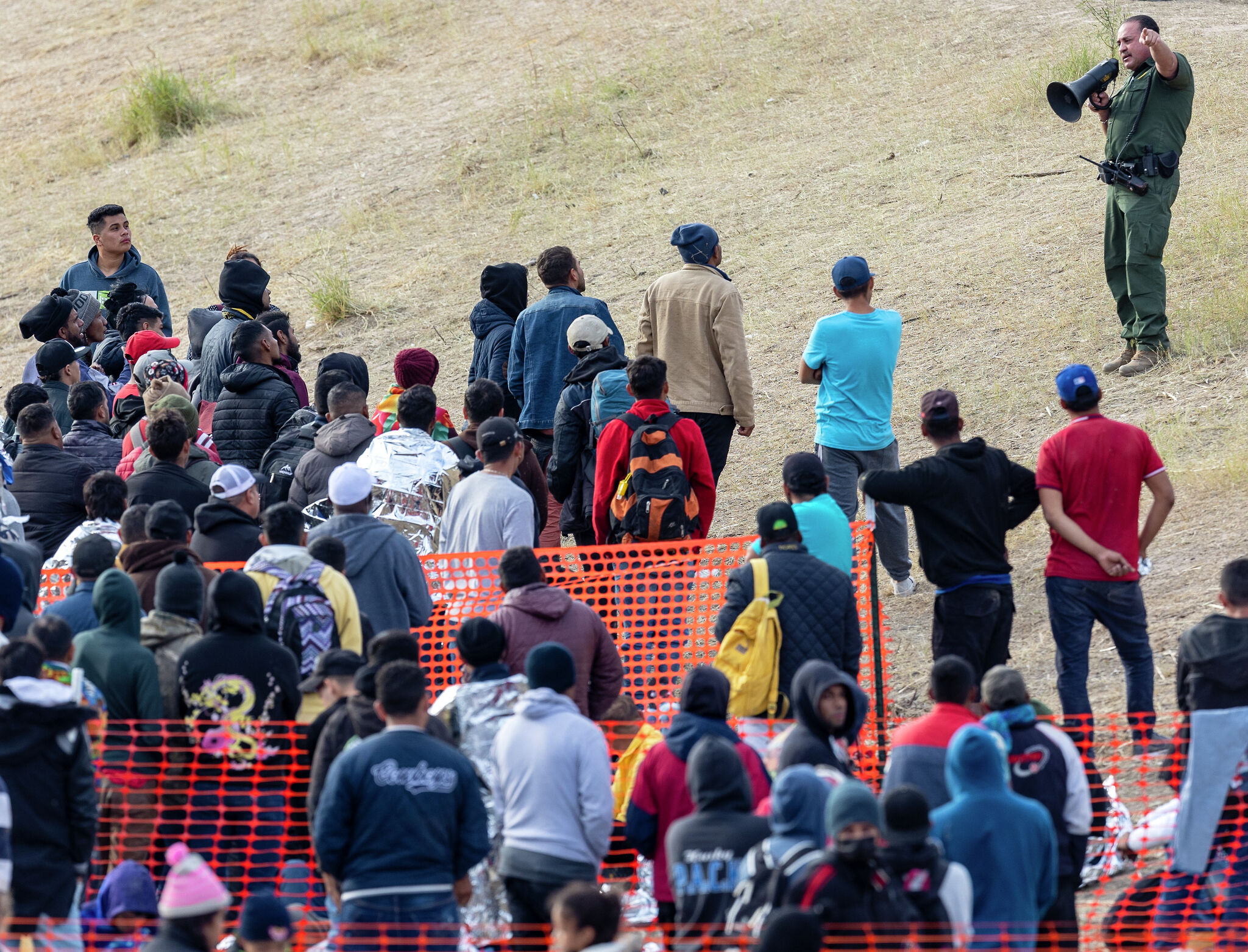 Gov. Greg Abbott begins flying migrants out of state