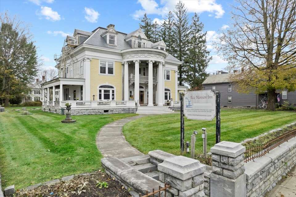 Rice Mansion Inn, carriage house in Cambridge for sale under $1million