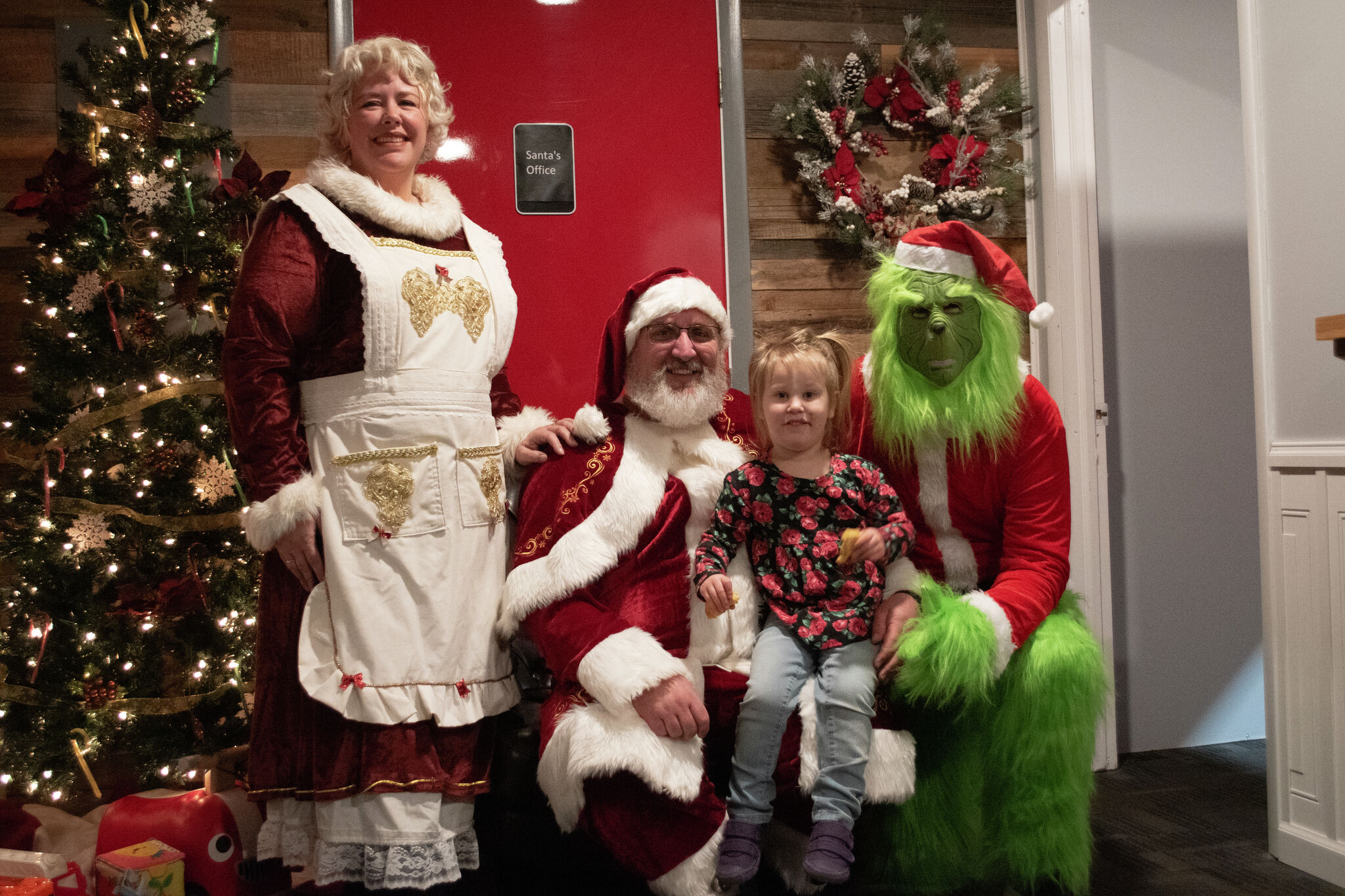 Johnson Automotive in Big Rapids hosts Santa