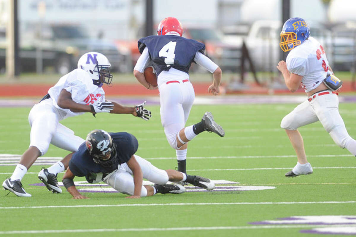 East vs. West in All Star Football Classic