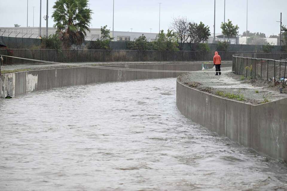 Streets of Santa Barbara underwater amid torrential rain