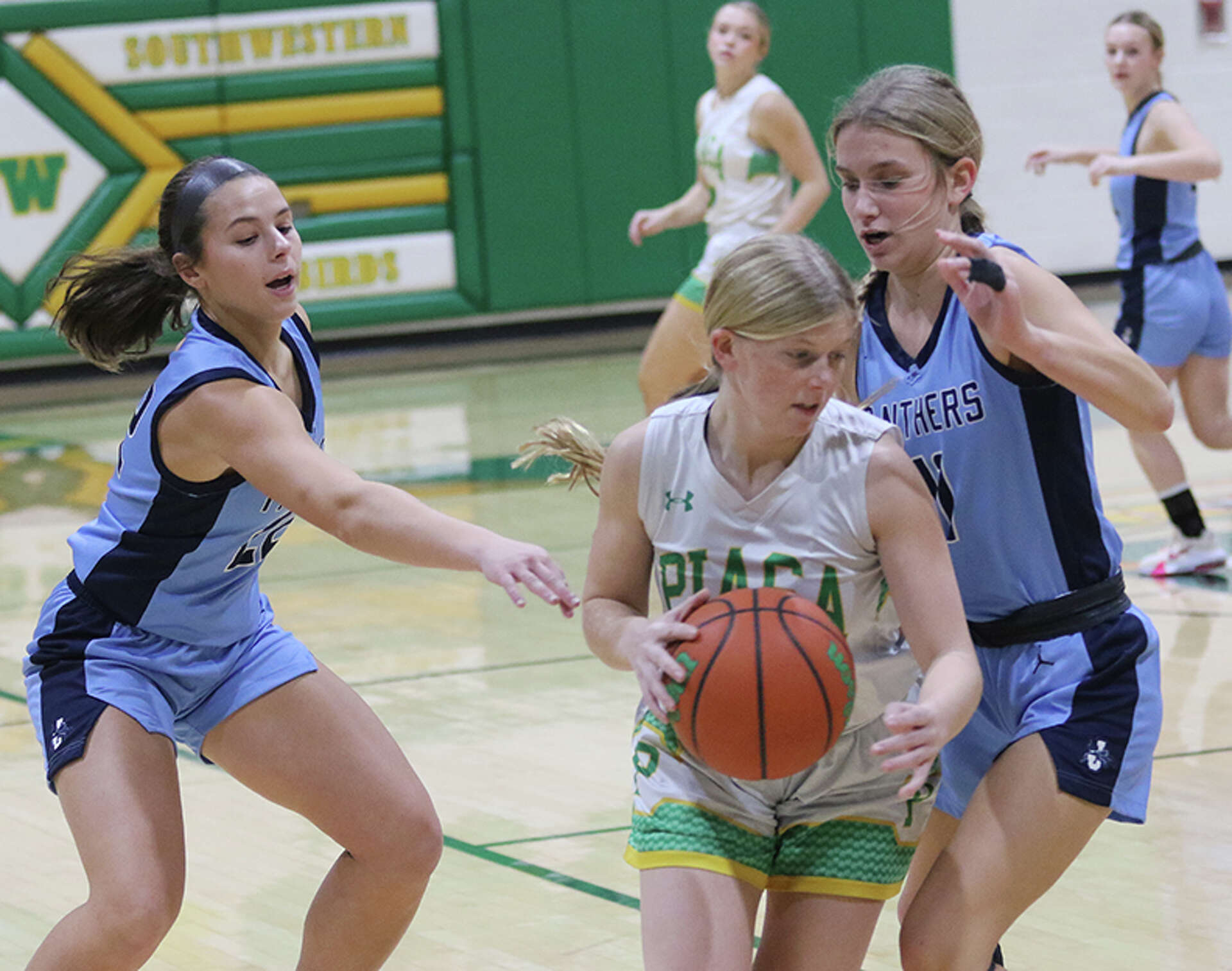 THURSDAY GIRLS BASKETBALL: Crawford gets to No. 5 in Jersey win