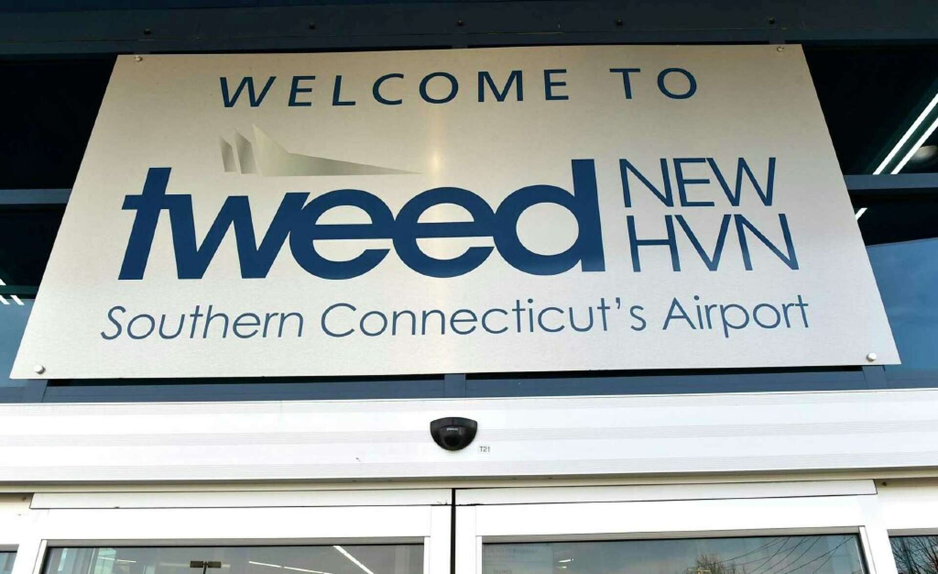 Fight over Tweed Airport expansion lands in federal appeals court