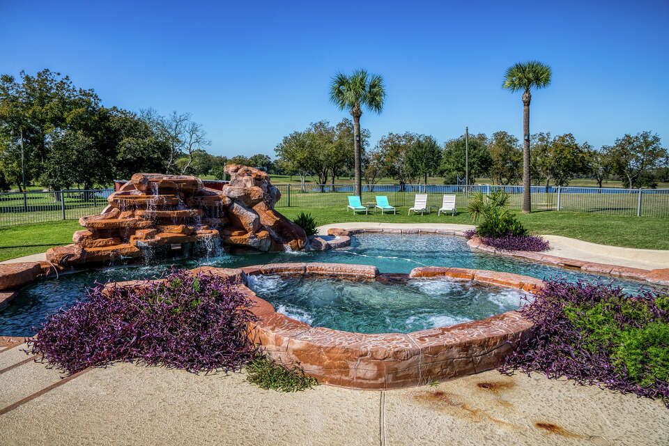 $33M Texas hunting ranch with own landing strip hits market