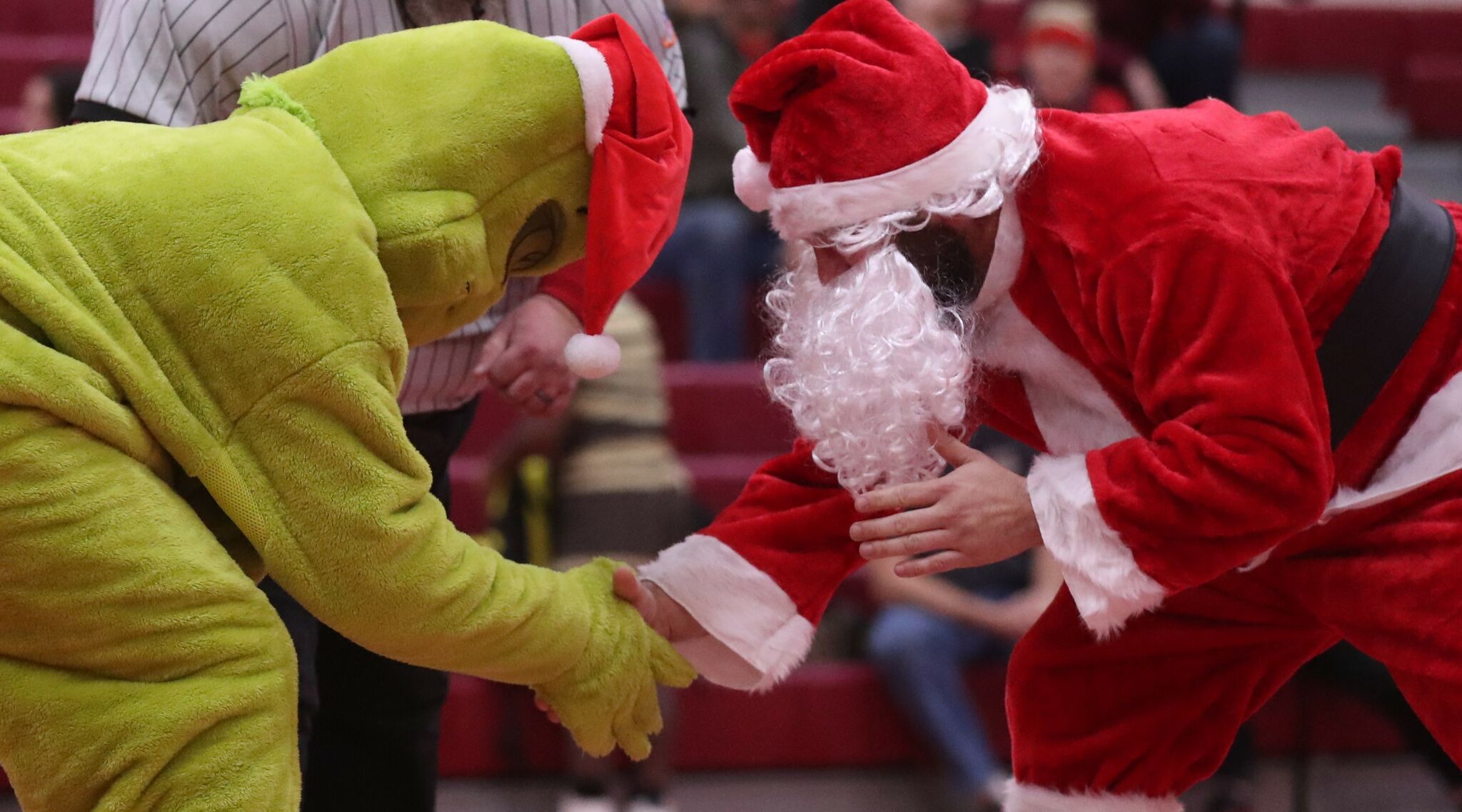 Gallery: Santa Claus wrestles the Grinch