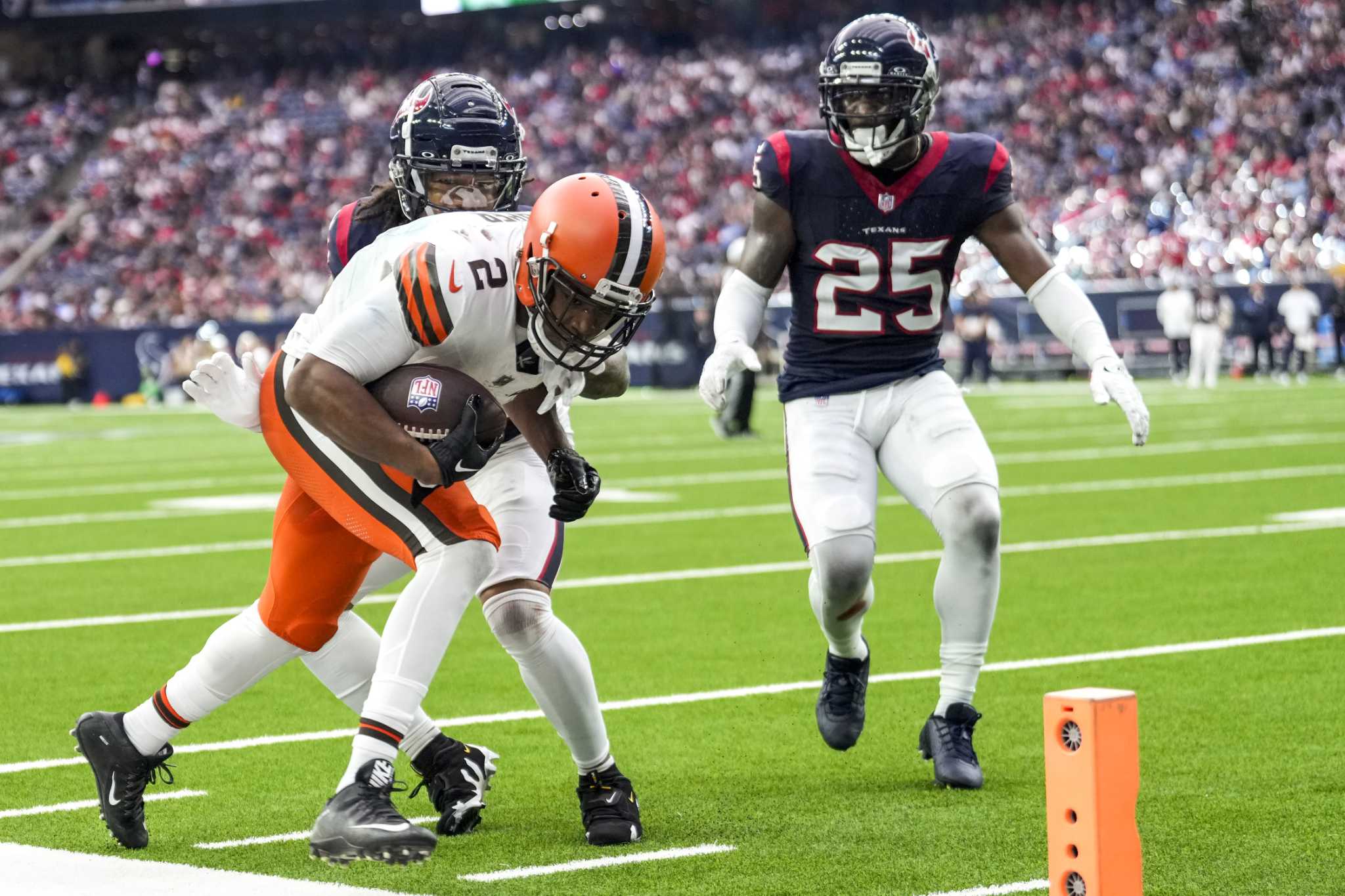 Houston Texans: The plan to remedy defensive woes of first Browns game