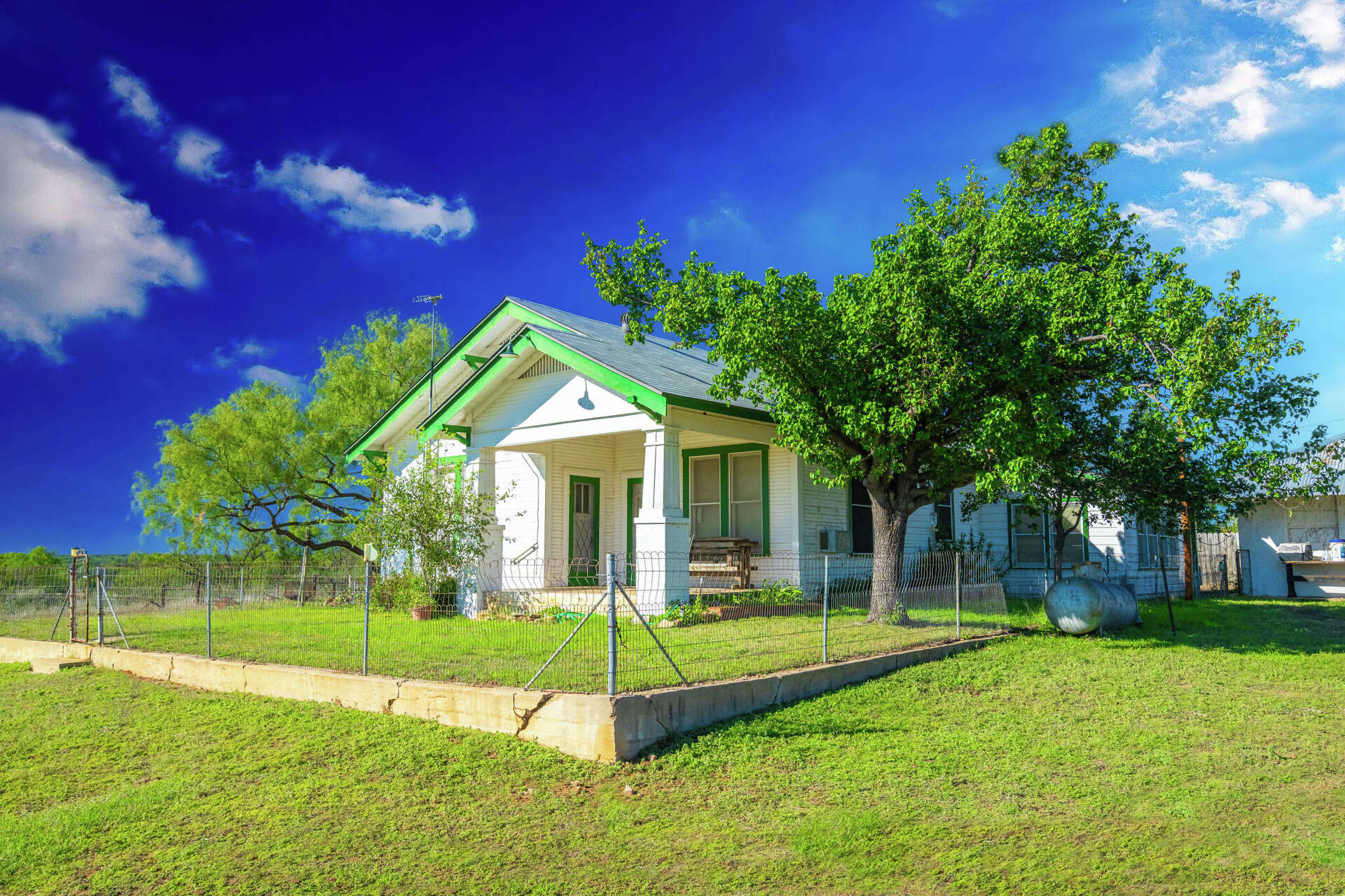 Texas ranch hits market for first time in over 100 years