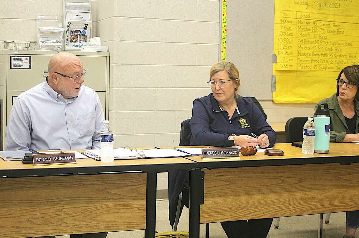Manistee Area Public Schools superintendent receives annual review