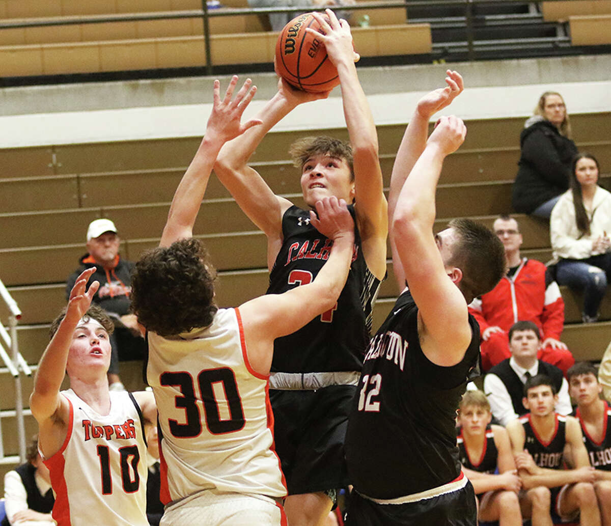 Calhoun beats Hillsboro, Cavies streak on at Carlinville Tourney