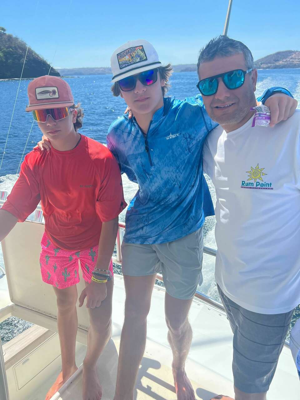 Texas teen gets multiple deckhand job offers after Facebook post