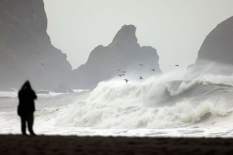 California surf warning: Here's what's causing the dangerous waves
