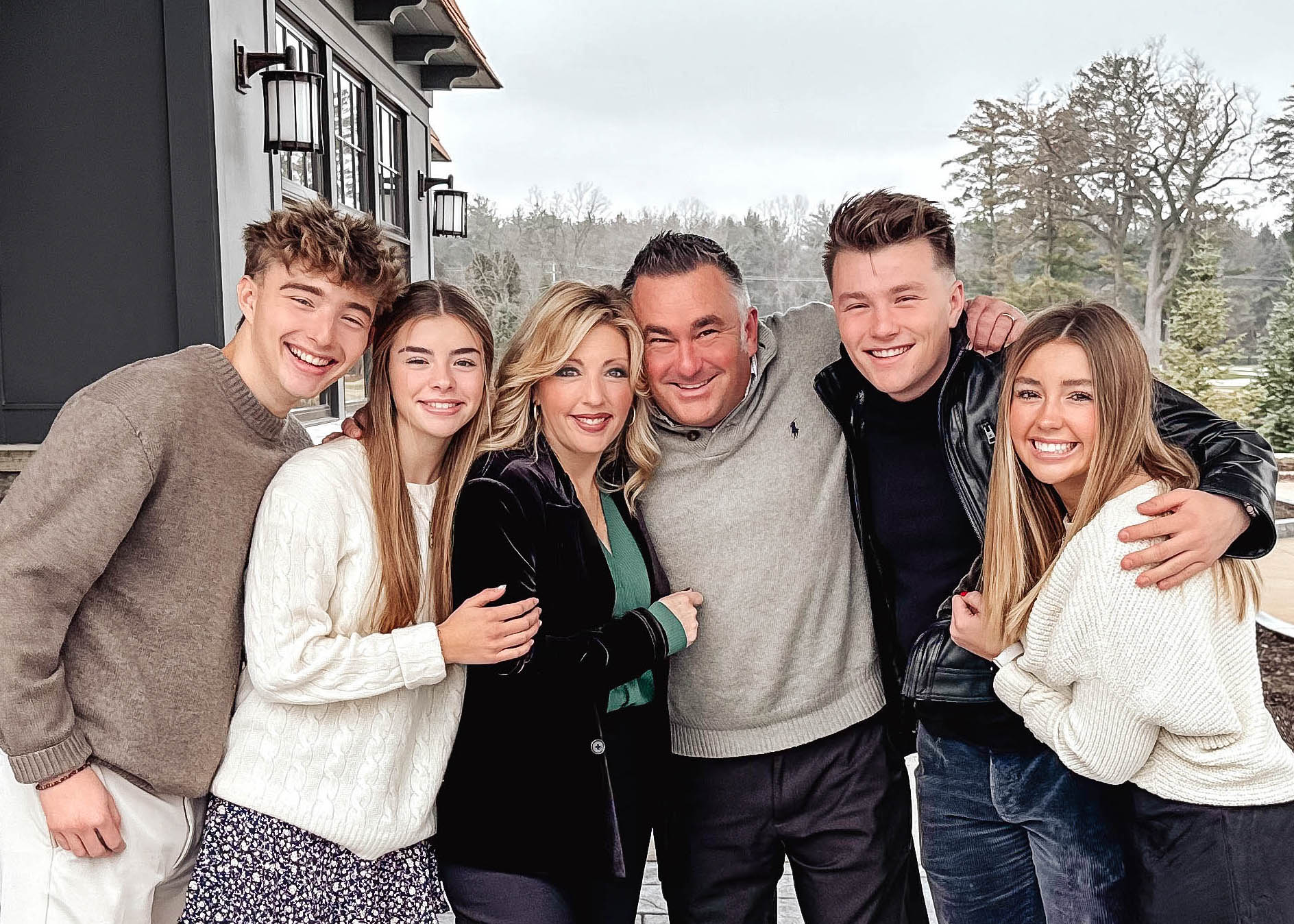 Ex-WNEM anchor David Custer wins jury-trial bid; case heads to trial