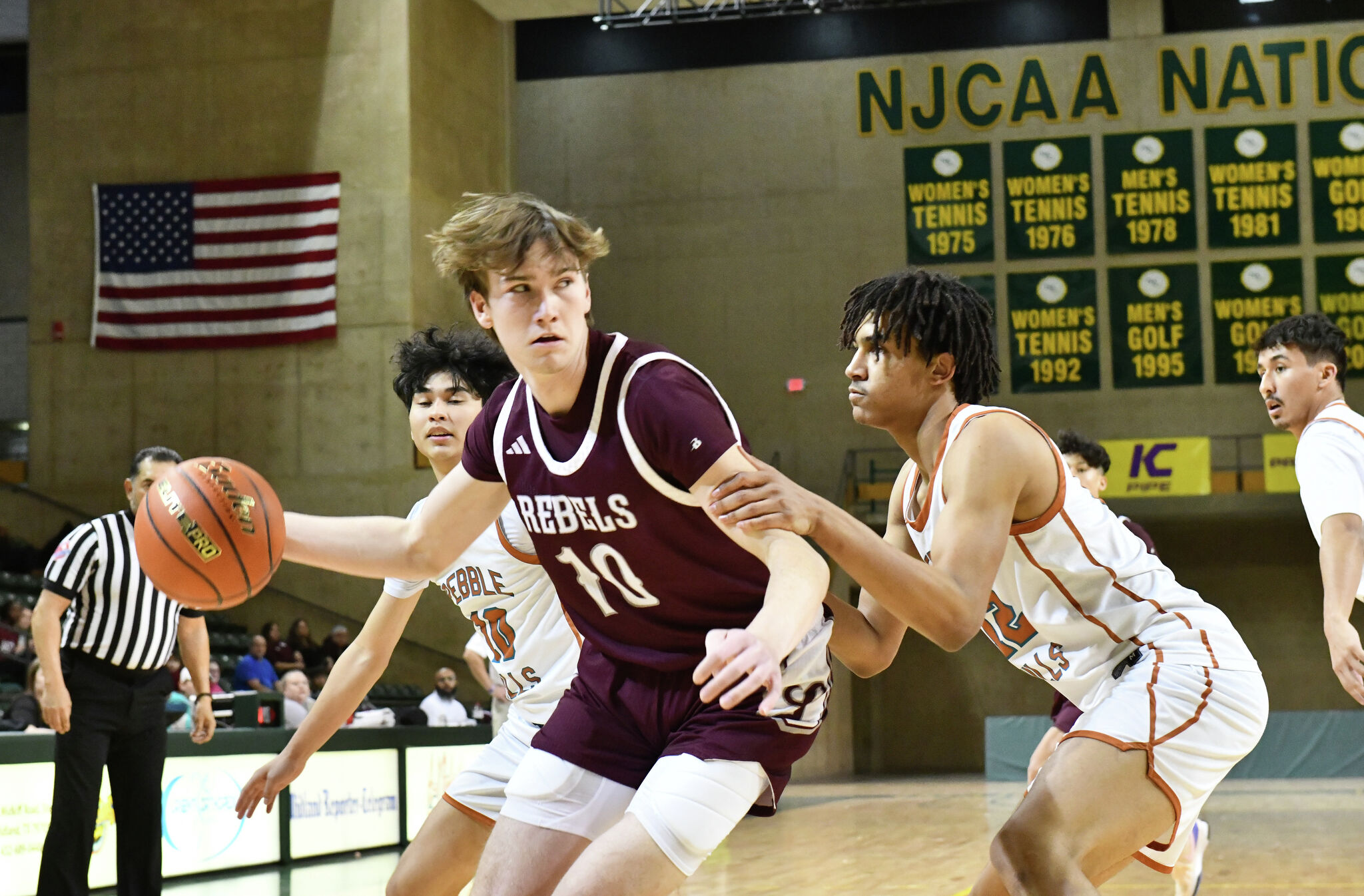 HS BOYS BASKETBALL: Pebble Hills holds off Legacy in BJHC final