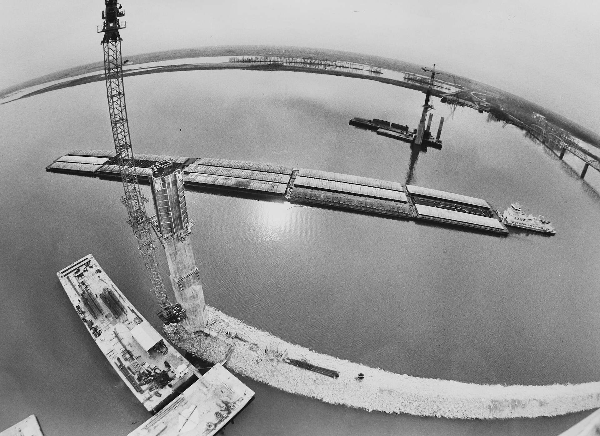 Photos: Clark Bridge construction 30 years ago made it 'Super Bridge'