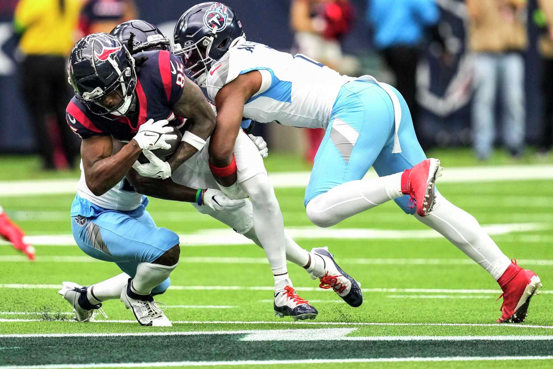 Texans 26, Titans 3: How Houston rolled to win in home finale