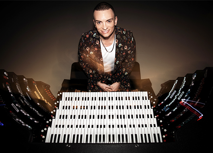 Performs Music of Bach & Soundtrack to 1927 film 'Metropolis'