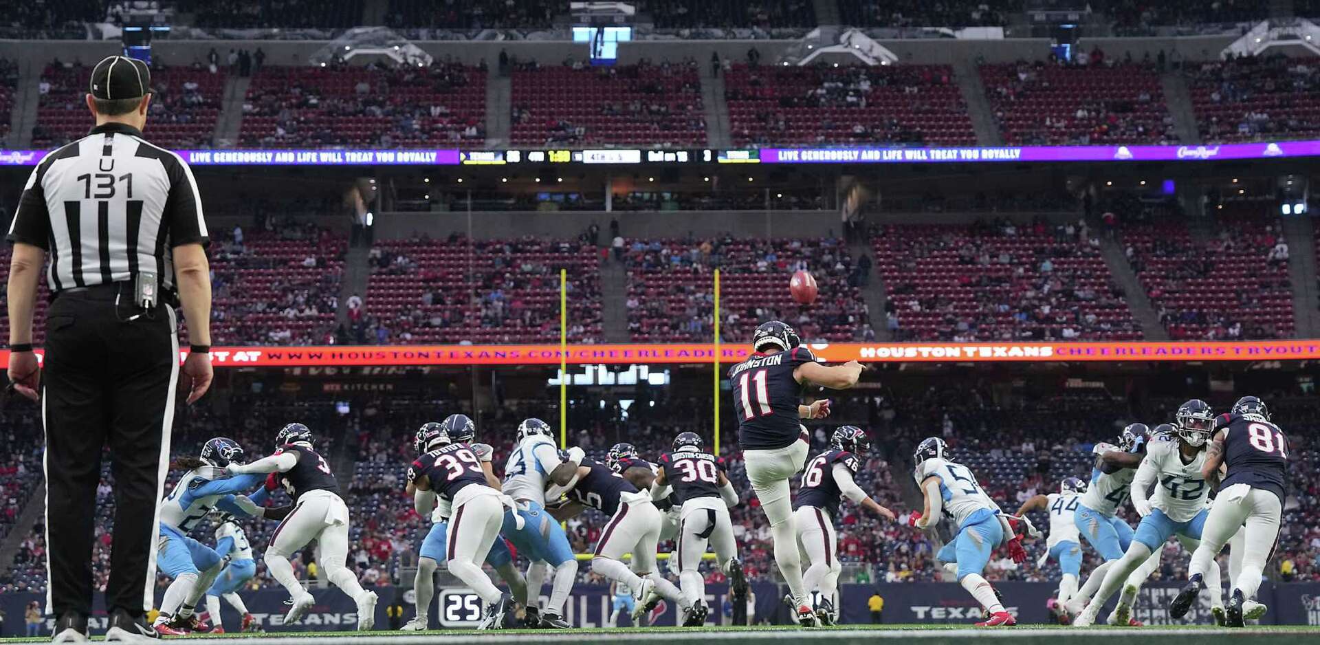Texans 26, Titans 3: How Houston rolled to win in home finale